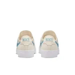 Nike Blazer Court Sb Sneakers - Cream/blue