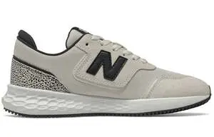 NEW BALANCE X-70 Retro Low Top Sneaker - Creamyellow