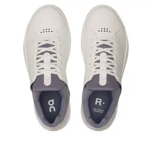 On The Roger Advantage Sneakers - White/fossil
