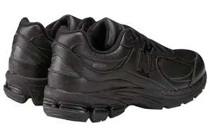 NEW BALANCE 2002r Sneakers - Black