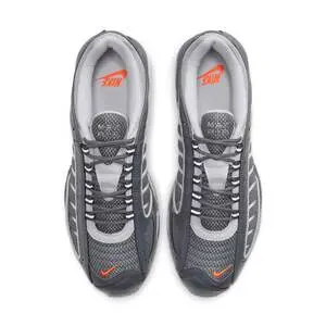 Nike Max Tailwind 4 Sneakers - Grey/orange