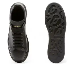 Alexander McQueen Oversized Sneaker - Black