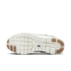 Nike Free Run 2 Sneakers - Brown