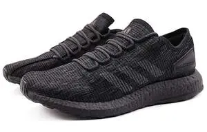 Adidas Pureboost "triple " Sneakers