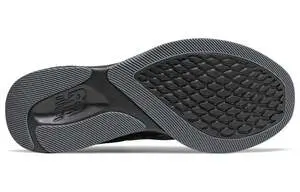 NEW BALANCE Pesu - Black