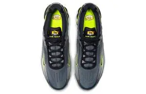 Nike Max Plus 3 Sneakers - Grey/green