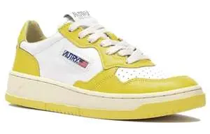 AUTRY Medalist Low Top Sneakers - White/yellow