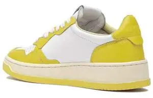 AUTRY Medalist Low Top Sneakers - White/yellow