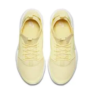 Nike Huarache Ultra Breathe Sneakers - Yellow/white