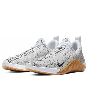 Nike React Metcon "atmosphere Gum" Athletic Sneakers - Grey