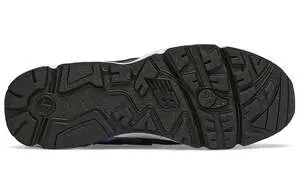 NEW BALANCE 850 Athletic Sneakers - Black