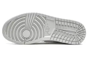 JORDAN 1 Retro Low Og Sneakers - White