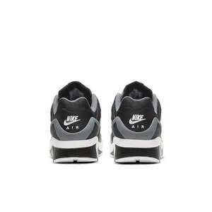 Nike Zoom Structure Sneakers