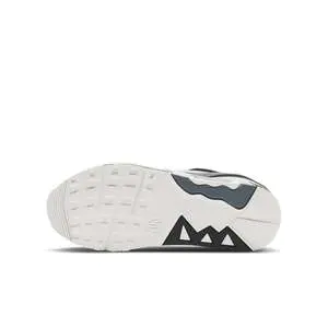 Nike Zoom Structure Sneakers