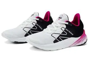 NEW BALANCE Fresh Foam Roav V2 Low Top Sneakers - White/black