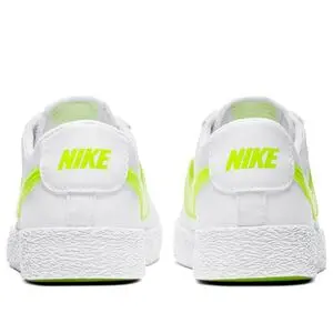 Nike Blazer Low Pop Sneakers