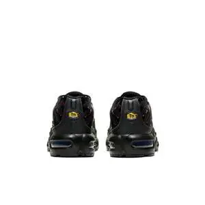 Nike Max Plus Sneakers - Black/red