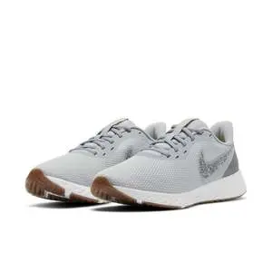 Nike Revolution 5 Premium Sneakers