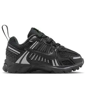 Nike Zoom Vomero 5 Sneakers