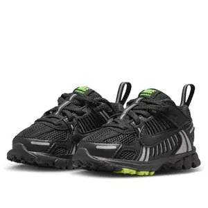 Nike Zoom Vomero 5 Sneakers