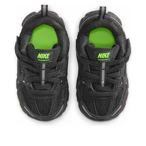 Nike Zoom Vomero 5 Sneakers