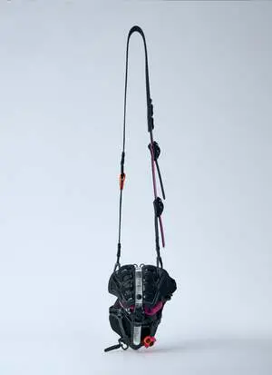 INNERRAUM Object I31 Funcase Crossbody Bag - Black