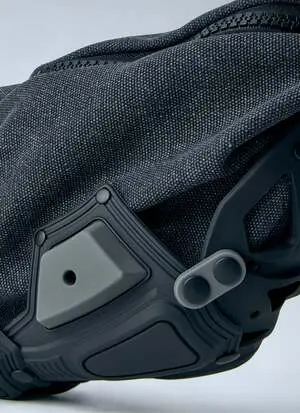 INNERRAUM Object M07 Crossbody Bag