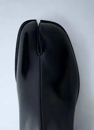 MAISON MARGIELA Tabi Chelsea Boots In Patent Leather