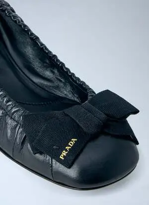 Prada Leather Ballet Flats With Bow Detailing - Black