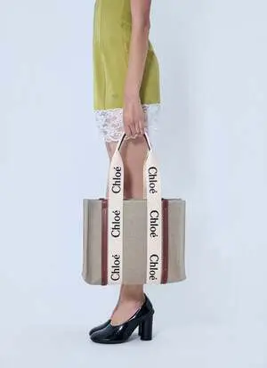 Chloé Medium Woody Tote Bag