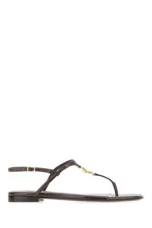 Fendi T-bar Sandals With Gold Tone Detailing - Multicolor