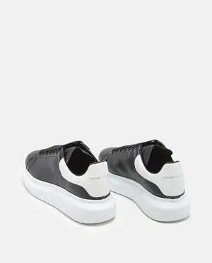 Alexander McQueen Larry Oversized Sneakers In Black Leather - Multicolor