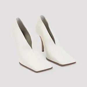 Alaïa 90 White Lamb Leather Pumps - Multicolor