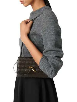 Bottega Veneta Andiamo Intrecciato Nappa Clutch