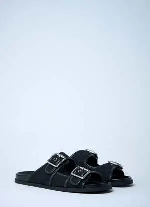 Gucci Gg Motif Slide Sandals With Buckle Fastening - Black