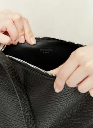 Burberry Chess Pouch Shoulder Bag In Pebble-grain Leather - Black