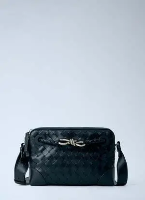 Bottega Veneta Andiamo Zipped Messenger Bag In Woven Leather - Black