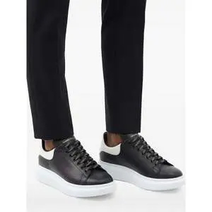 Alexander McQueen Low-top Sneakers With Platform Sole - Black