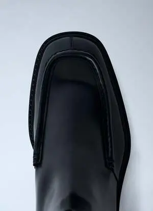 Saint Laurent Joe Chelsea Boots In Leather With Square Toe And Chunky Sole - Black
