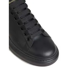 Alexander McQueen Low-top Sneakers With Perforated Detailing And Platform Sole - Black