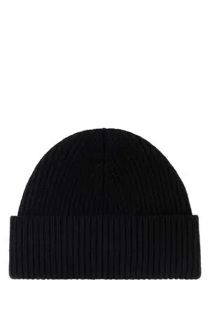 AMI Paris Beanie With Contrasted De Coeur - Black
