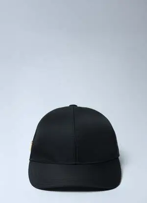 Prada Re-nylon Baseball Cap With Logo Plaque - Black