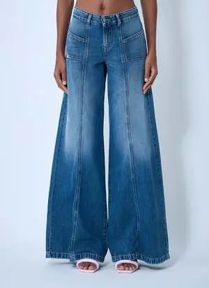 DIESEL® D-akii Wide-leg Jeans - Multicolor
