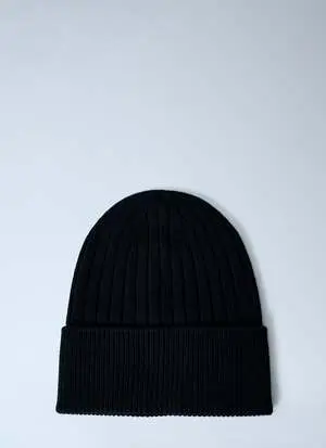 Gucci Logo Motif Beanie Hat - Black