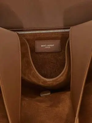 Saint Laurent Le 5 À 7 Bea Shoulder Bag - Brown