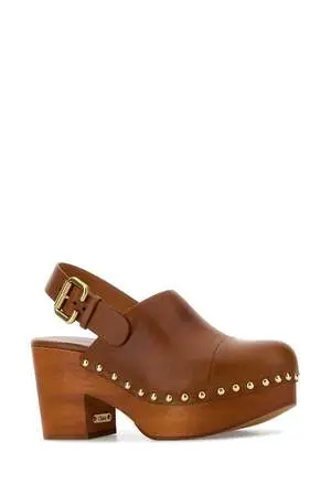 Chloé Buckled Leather Clogs With Studded Detailing - Brown