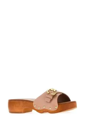 Chloé Powder Leather Jeanette Clogs - Pink