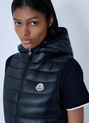Moncler Glygos Short Down Vest With Hood - Black