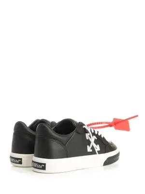 Off-White Vulcanized Low Top Sneakers - Black