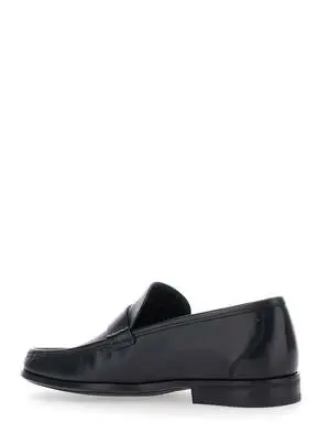 FERRAGAMO Caspian Leather Loafers With Gancini Plaque - Black